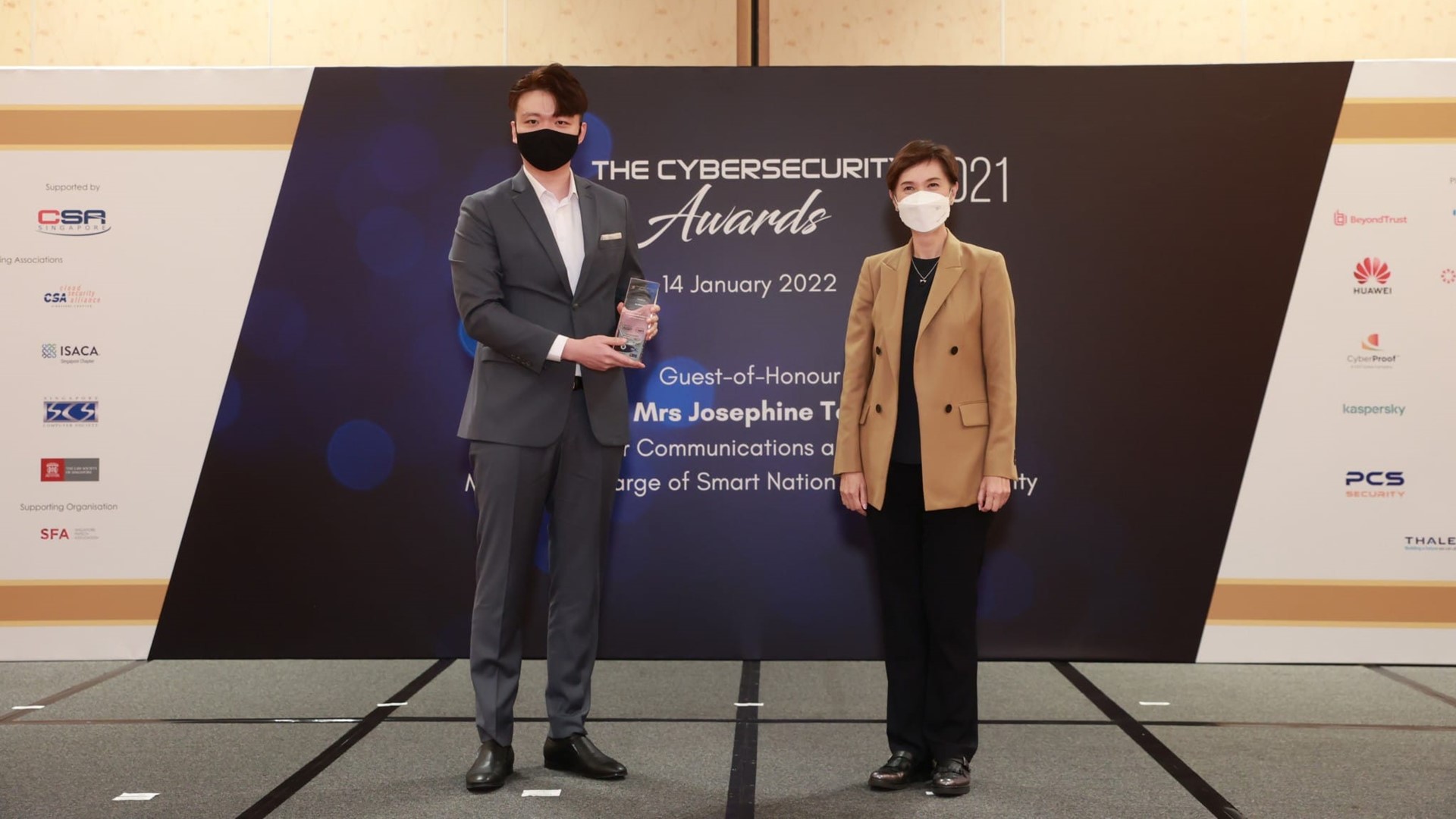 Hacker Turns Award-Winning Cybersecurity Defender | Singapore Institute ...